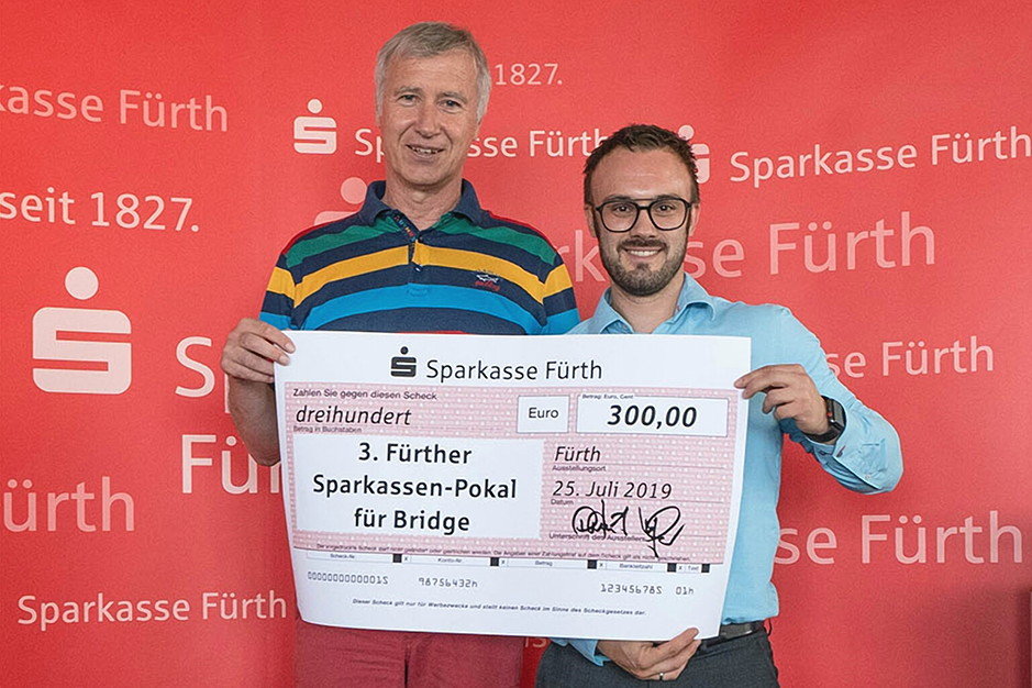 2019-Sparkassen-Pokal-Scheck-Übergabe - Der Blog der Sparkasse Fürth